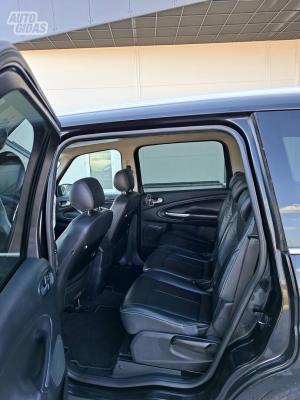 Black Ford Galaxy 2011 in Vilnius, with an engine capacity of 2.00 L and mileage of 307 thousand km for 6350 €, photo 18 on AUTOMOTO.COM.LV