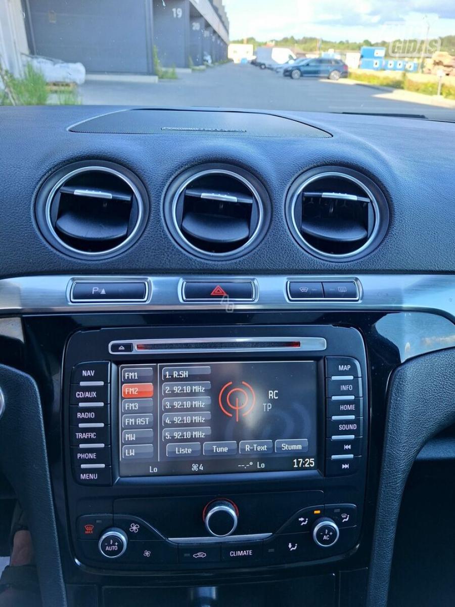Black Ford Galaxy 2011 in Vilnius, with an engine capacity of 2.00 L and mileage of 307 thousand km for 6350 €, photo 21 on AUTOMOTO.COM.LV