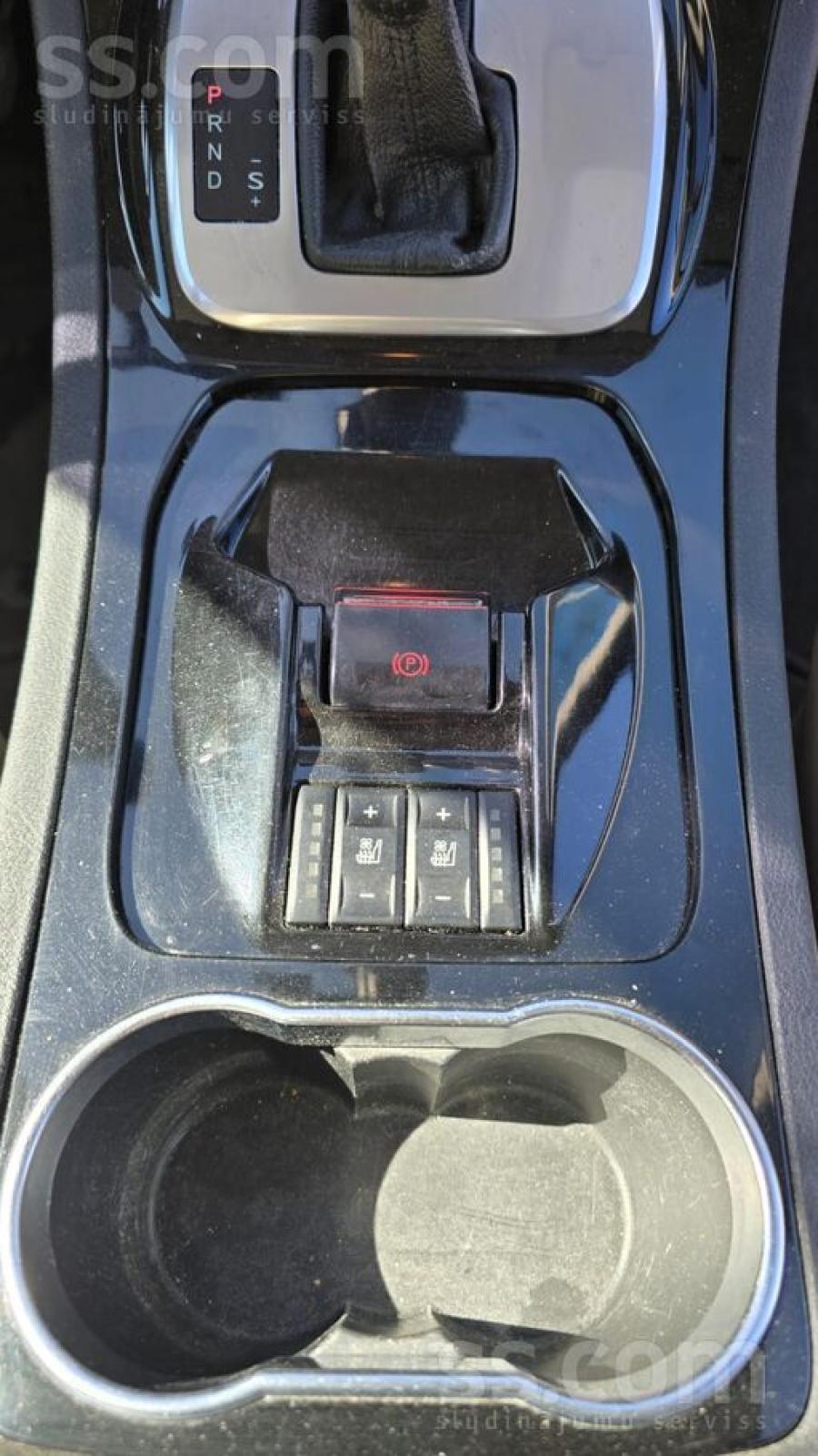 Melns Ford Galaxy 2011 Rīga, ar dzinēja tilpumu 2.00 L un nobraukumu 330 tūkst. km par 4400 €, foto 8 vietnē AUTOMOTO.COM.LV