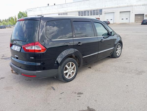 Black Ford Galaxy 2011 in Panevezys, with an engine capacity of 2.00 L and mileage of 328 thousand km for 4200 €, photo 7 on AUTOMOTO.COM.LV