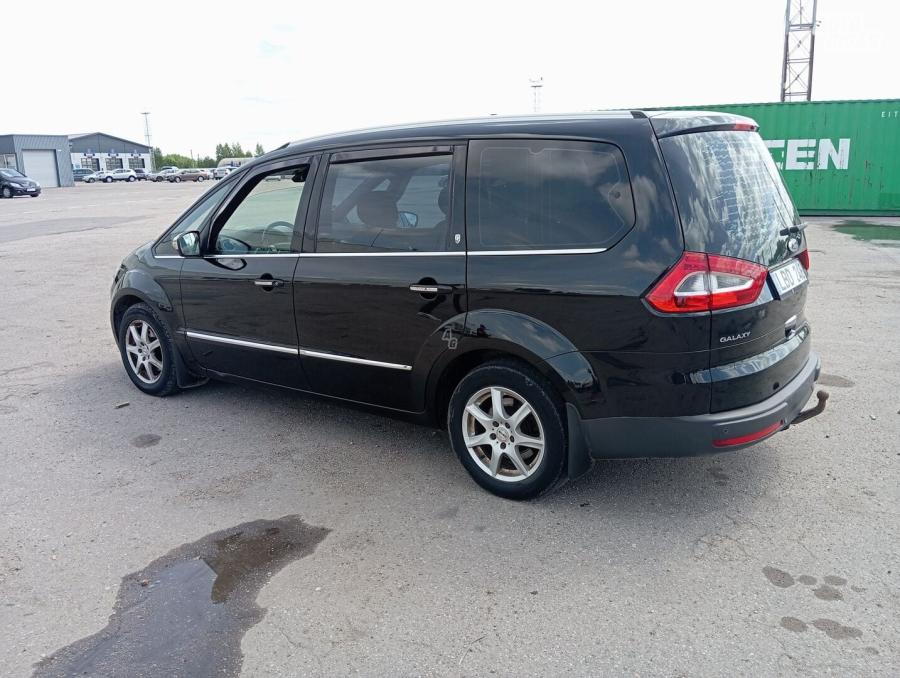 Melns Ford Galaxy 2011 Panevēža, ar dzinēja tilpumu 2.00 L un nobraukumu 328 tūkst. km par 4200 €, foto 9 vietnē AUTOMOTO.COM.LV