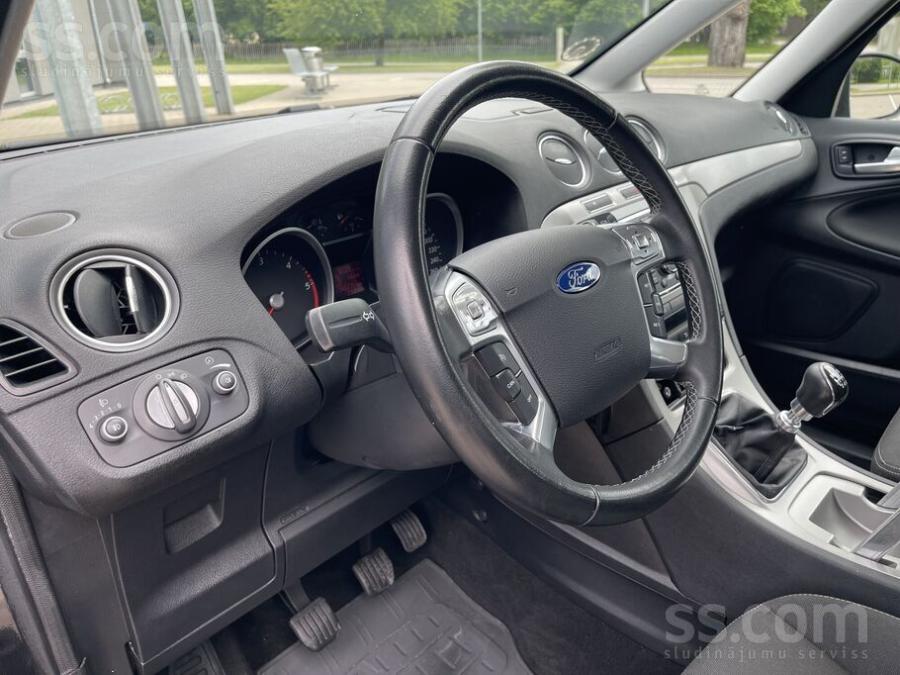 Black Ford Galaxy 2011 in Jurmala, with an engine capacity of 2.00 L and mileage of 0 thousand km for 5650 €, photo 21 on AUTOMOTO.COM.LV