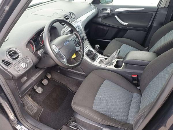 Melns Ford Galaxy 2011 Kauņa, ar dzinēja tilpumu 2.00 L un nobraukumu 268 tūkst. km par 3950 €, foto 7 vietnē AUTOMOTO.COM.LV