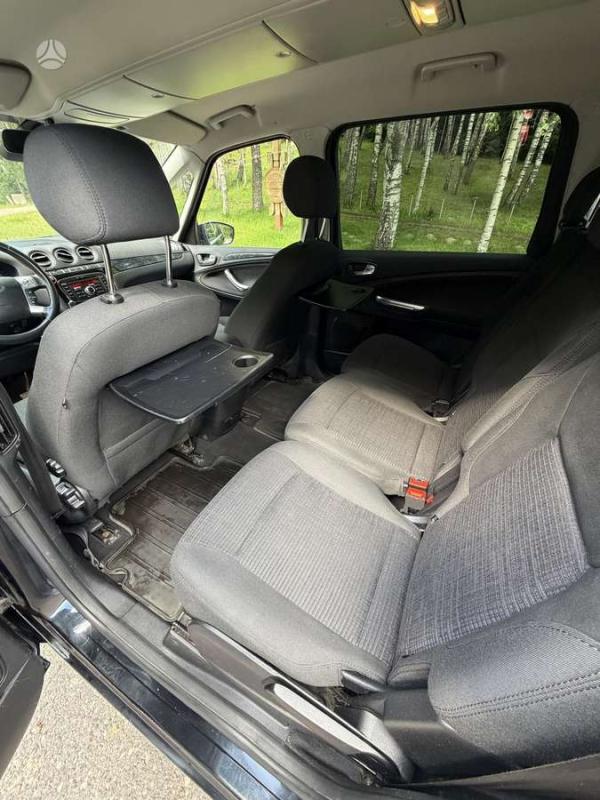 Black Ford Galaxy 2011 in Plunge, with an engine capacity of 2.00 L and mileage of 270 thousand km for 5450 €, photo 8 on AUTOMOTO.COM.LV