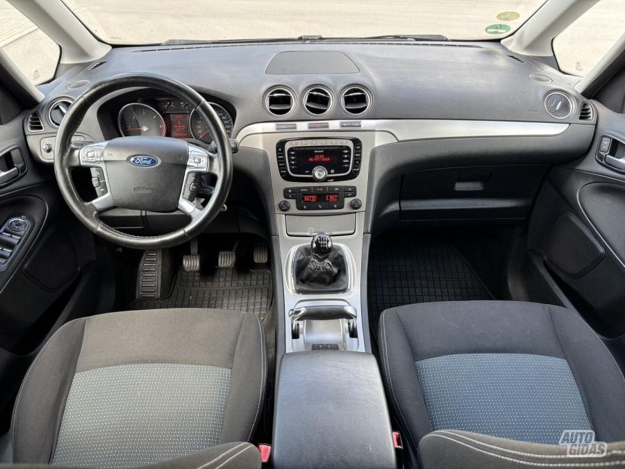 Melns Ford Galaxy 2011 Pasvalys, ar dzinēja tilpumu 2.00 L un nobraukumu 314 tūkst. km par 4850 €, foto 12 vietnē AUTOMOTO.COM.LV