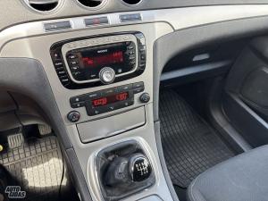 Melns Ford Galaxy 2011 Pasvalys, ar dzinēja tilpumu 2.00 L un nobraukumu 314 tūkst. km par 4850 €, foto 18 vietnē AUTOMOTO.COM.LV
