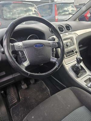 Melns Ford Galaxy 2011 Anykščiai, ar dzinēja tilpumu 2.00 L un nobraukumu 293 tūkst. km par 2900 €, foto 6 vietnē AUTOMOTO.COM.LV
