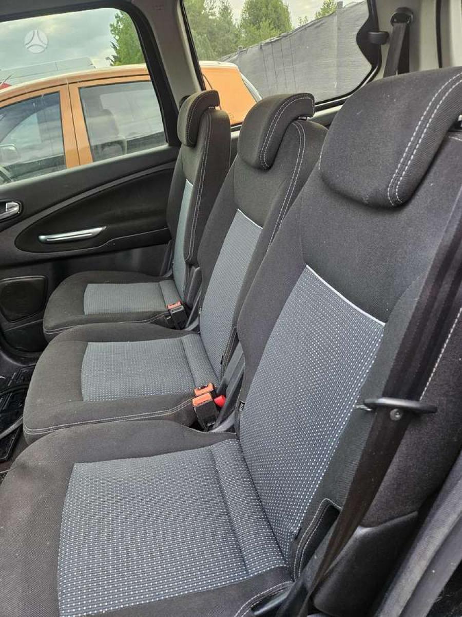 Melns Ford Galaxy 2011 Anykščiai, ar dzinēja tilpumu 2.00 L un nobraukumu 293 tūkst. km par 2900 €, foto 8 vietnē AUTOMOTO.COM.LV