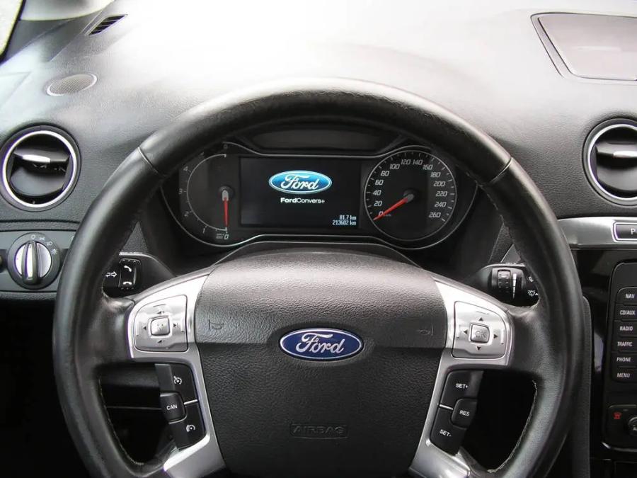 Melns Ford Galaxy 2011 Sigulda, ar dzinēja tilpumu 2.00 L un nobraukumu 213 tūkst. km par 7250 €, foto 16 vietnē AUTOMOTO.COM.LV