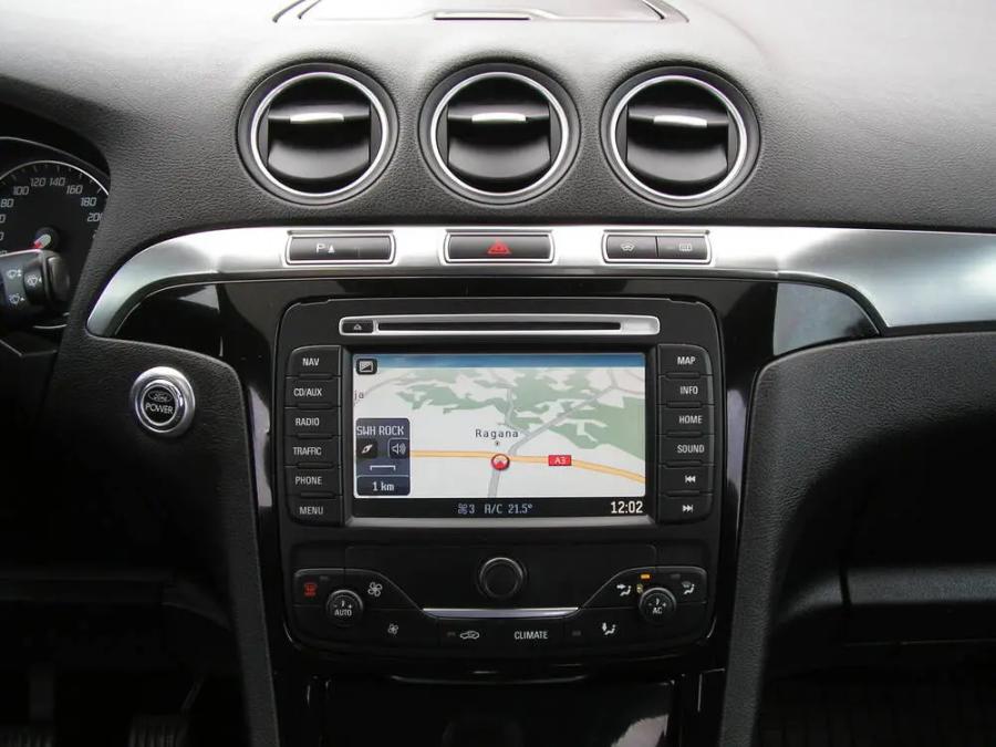 Melns Ford Galaxy 2011 Sigulda, ar dzinēja tilpumu 2.00 L un nobraukumu 213 tūkst. km par 7250 €, foto 17 vietnē AUTOMOTO.COM.LV