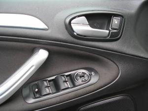 Melns Ford Galaxy 2011 Sigulda, ar dzinēja tilpumu 2.00 L un nobraukumu 213 tūkst. km par 7250 €, foto 20 vietnē AUTOMOTO.COM.LV