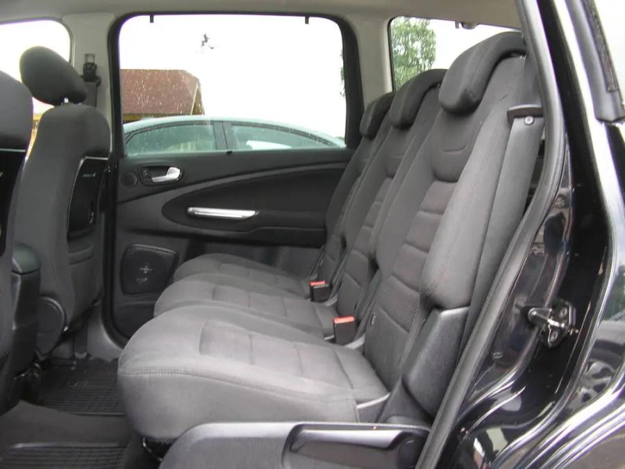 Melns Ford Galaxy 2011 Sigulda, ar dzinēja tilpumu 2.00 L un nobraukumu 213 tūkst. km par 7250 €, foto 22 vietnē AUTOMOTO.COM.LV