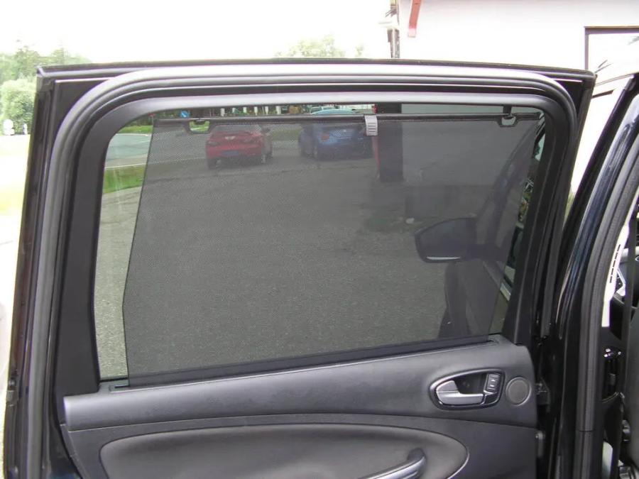 Melns Ford Galaxy 2011 Sigulda, ar dzinēja tilpumu 2.00 L un nobraukumu 213 tūkst. km par 7250 €, foto 24 vietnē AUTOMOTO.COM.LV