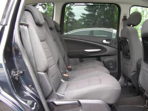 Melns Ford Galaxy 2011 Sigulda, ar dzinēja tilpumu 2.00 L un nobraukumu 213 tūkst. km par 7250 €, foto 29 vietnē AUTOMOTO.COM.LV