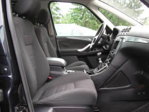 Melns Ford Galaxy 2011 Sigulda, ar dzinēja tilpumu 2.00 L un nobraukumu 213 tūkst. km par 7250 €, foto 30 vietnē AUTOMOTO.COM.LV
