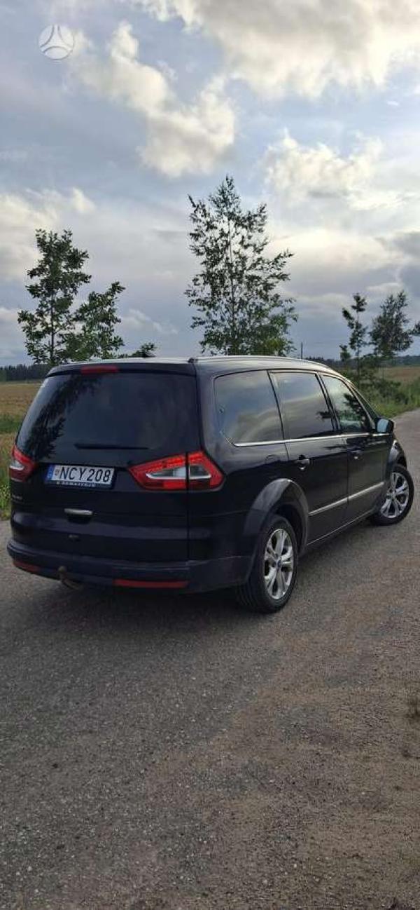 Black Ford Galaxy 2011 in Mazeikiai, with an engine capacity of 2.00 L and mileage of 294 thousand km for 6100 €, photo 3 on AUTOMOTO.COM.LV