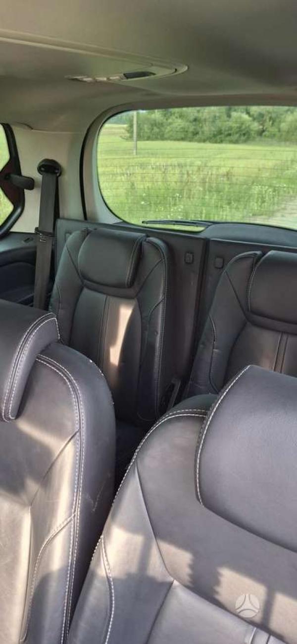 Black Ford Galaxy 2011 in Mazeikiai, with an engine capacity of 2.00 L and mileage of 294 thousand km for 6100 €, photo 7 on AUTOMOTO.COM.LV