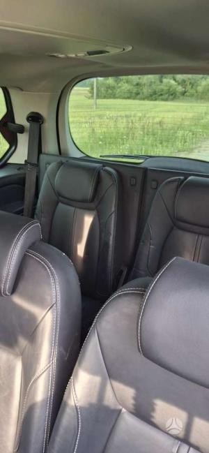 Melns Ford Galaxy 2011 Mažeikiai, ar dzinēja tilpumu 2.00 L un nobraukumu 294 tūkst. km par 6100 €, foto 8 vietnē AUTOMOTO.COM.LV