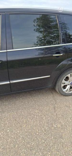 Melns Ford Galaxy 2011 Mažeikiai, ar dzinēja tilpumu 2.00 L un nobraukumu 294 tūkst. km par 6100 €, foto 16 vietnē AUTOMOTO.COM.LV