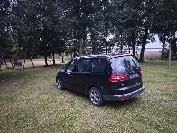 Black Ford Galaxy 2011 in Utena, with an engine capacity of 1.56 L and mileage of 270 thousand km for 5450 €, photo 3 on AUTOMOTO.COM.LV