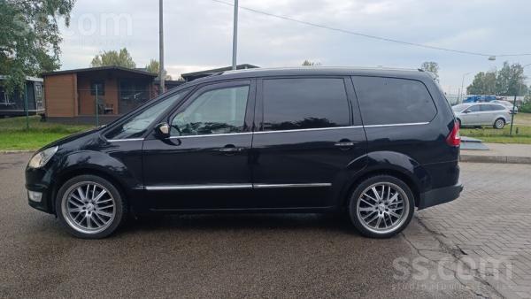 Black Ford Galaxy 2011 in Riga, with an engine capacity of 1.60 L and mileage of 288 thousand km for 5850 €, photo 8 on AUTOMOTO.COM.LV