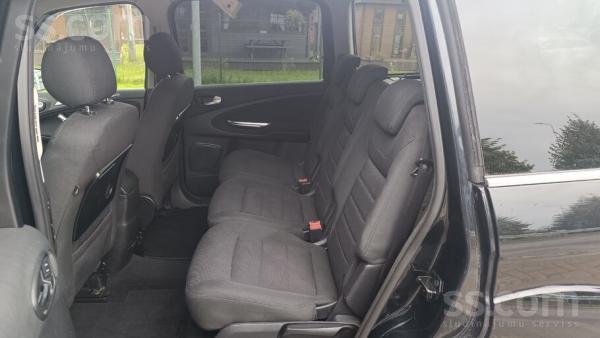 Black Ford Galaxy 2011 in Riga, with an engine capacity of 1.60 L and mileage of 288 thousand km for 5850 €, photo 10 on AUTOMOTO.COM.LV