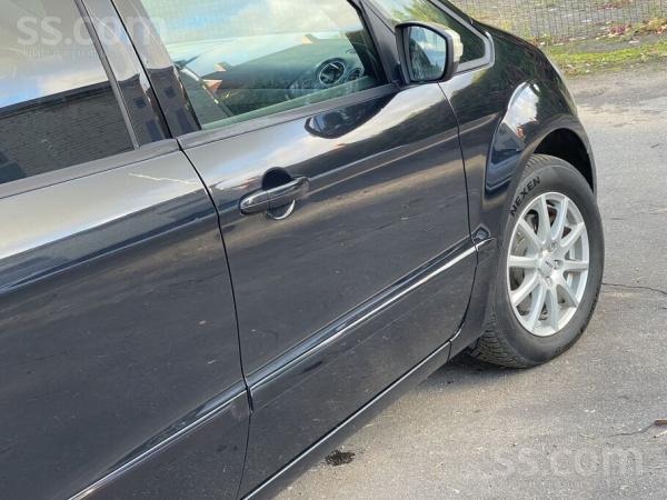 Black Ford Galaxy 2011 in Jurmala, with an engine capacity of 2.00 L and mileage of 0 thousand km for 5390 €, photo 9 on AUTOMOTO.COM.LV