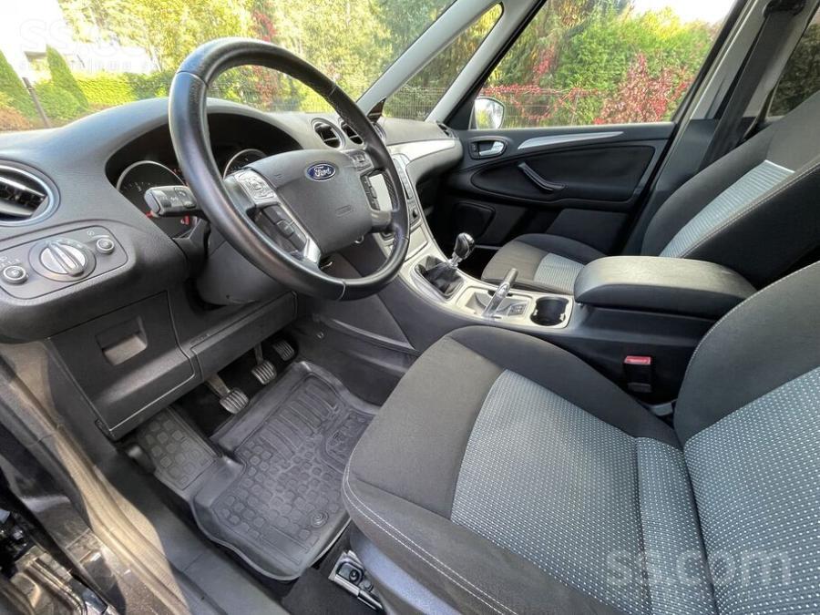 Black Ford Galaxy 2011 in Jurmala, with an engine capacity of 2.00 L and mileage of 0 thousand km for 5390 €, photo 21 on AUTOMOTO.COM.LV