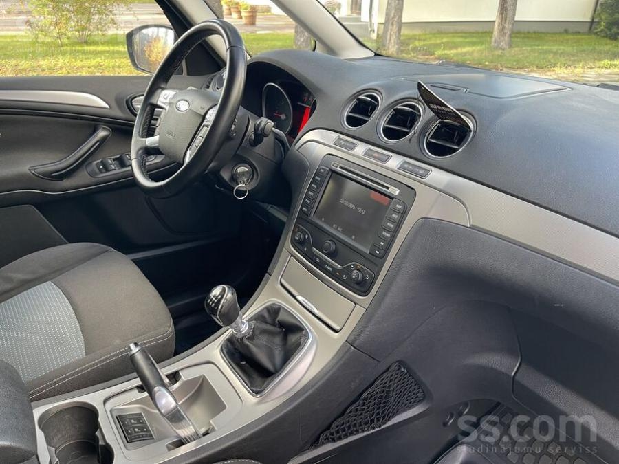 Black Ford Galaxy 2011 in Jurmala, with an engine capacity of 2.00 L and mileage of 0 thousand km for 5390 €, photo 29 on AUTOMOTO.COM.LV
