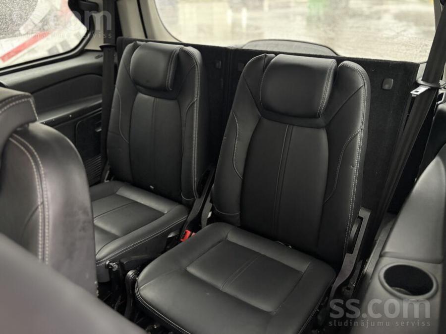 Melns Ford Galaxy 2012 Jelgava, ar dzinēja tilpumu 2.00 L un nobraukumu 319 tūkst. km par 4990 €, foto 17 vietnē AUTOMOTO.COM.LV