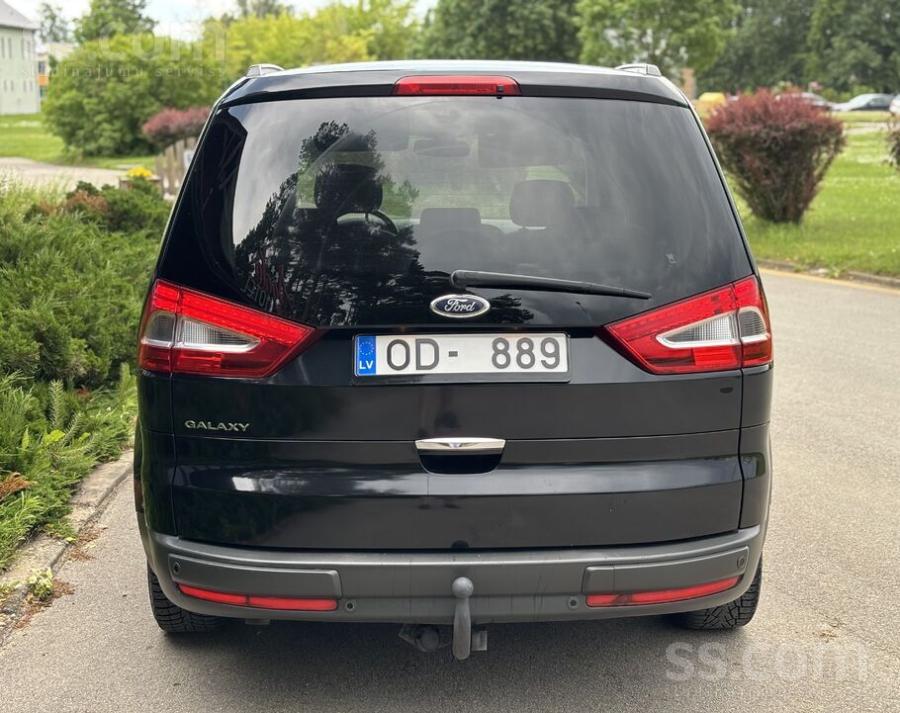 Melns Ford Galaxy 2012 Jelgava, ar dzinēja tilpumu 2.00 L un nobraukumu 318 tūkst. km par 14100 €, foto 6 vietnē AUTOMOTO.COM.LV