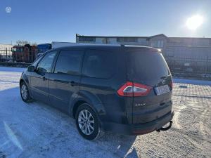 Black Ford Galaxy 2012 in Marijampole, with an engine capacity of 1.56 L and mileage of 286 thousand km for 4600 €, photo 4 on AUTOMOTO.COM.LV