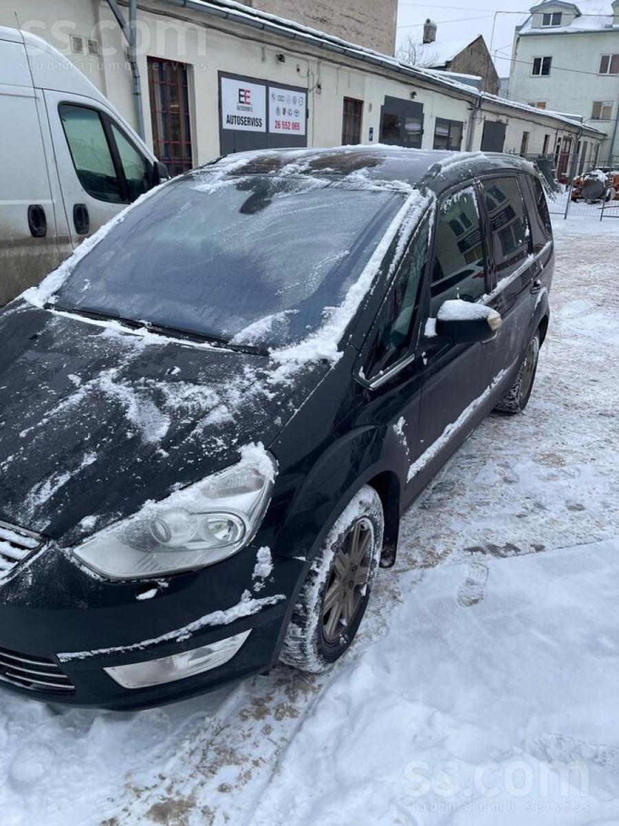 Melns Ford Galaxy 2012 Rīga, ar dzinēja tilpumu 2.00 L un nobraukumu 302 tūkst. km par 4300 €, foto 1 vietnē AUTOMOTO.COM.LV