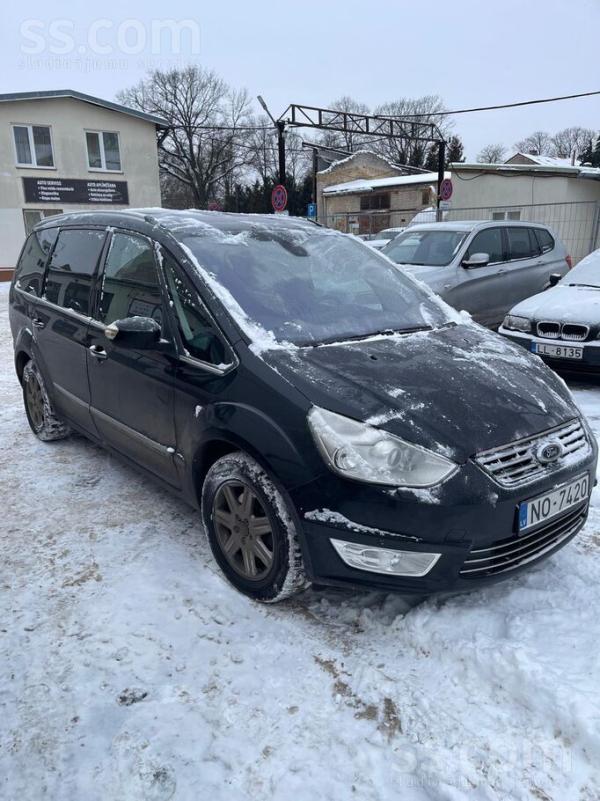 Melns Ford Galaxy 2012 Rīga, ar dzinēja tilpumu 2.00 L un nobraukumu 302 tūkst. km par 4300 €, foto 3 vietnē AUTOMOTO.COM.LV