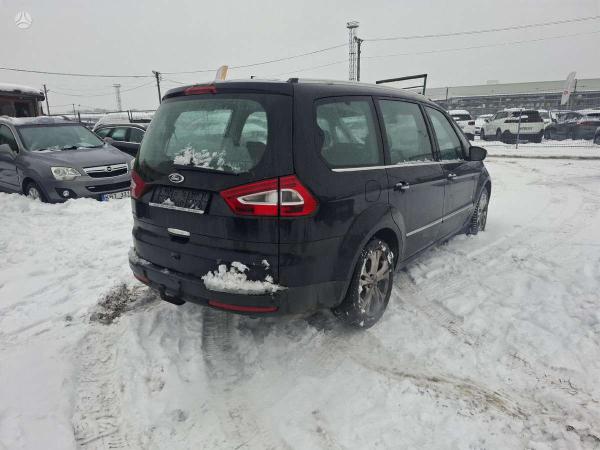 Melns Ford Galaxy 2012 Kauņa, ar dzinēja tilpumu 2.18 L un nobraukumu 365 tūkst. km par 5200 €, foto 4 vietnē AUTOMOTO.COM.LV
