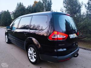 Black Ford Galaxy 2012 in Mazeikiai, with an engine capacity of 2.00 L and mileage of 246 thousand km for 5600 €, photo 5 on AUTOMOTO.COM.LV