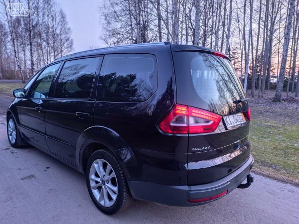 Melns Ford Galaxy 2012 Mažeikiai, ar dzinēja tilpumu 2.00 L un nobraukumu 246 tūkst. km par 5600 €, foto 6 vietnē AUTOMOTO.COM.LV