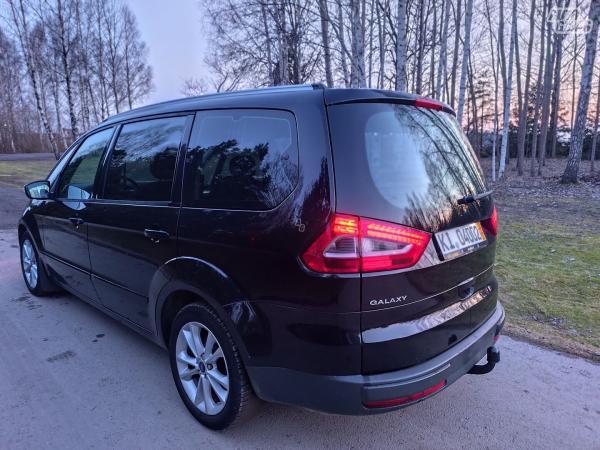 Melns Ford Galaxy 2012 Mažeikiai, ar dzinēja tilpumu 2.00 L un nobraukumu 246 tūkst. km par 5600 €, foto 9 vietnē AUTOMOTO.COM.LV