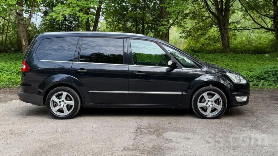 Black Ford Galaxy 2012 in Riga, with an engine capacity of 2.20 L and mileage of 0 thousand km for 4899 €, photo 7 on AUTOMOTO.COM.LV