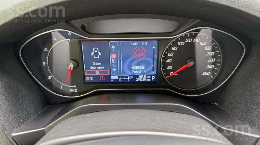 Black Ford Galaxy 2012 in Riga, with an engine capacity of 2.20 L and mileage of 0 thousand km for 4899 €, photo 15 on AUTOMOTO.COM.LV