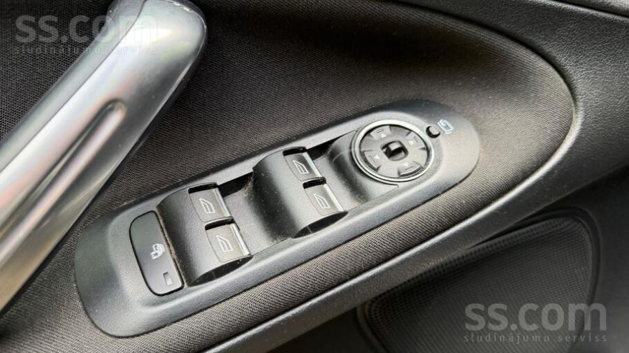 Black Ford Galaxy 2012 in Riga, with an engine capacity of 2.20 L and mileage of 0 thousand km for 4899 €, photo 19 on AUTOMOTO.COM.LV