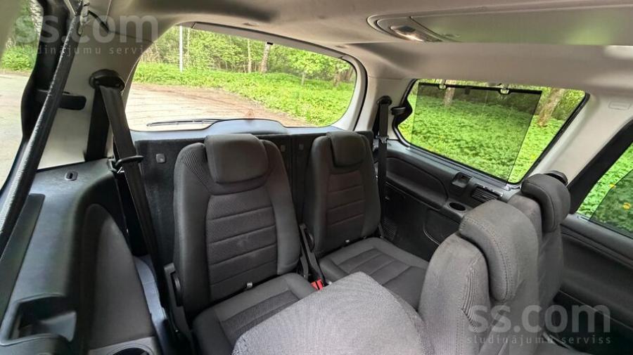 Black Ford Galaxy 2012 in Riga, with an engine capacity of 2.20 L and mileage of 0 thousand km for 4899 €, photo 30 on AUTOMOTO.COM.LV