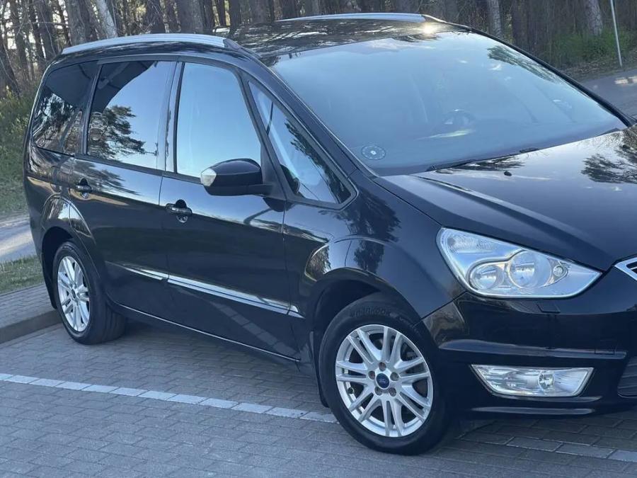 Black Ford Galaxy 2012 in Jurmala, with an engine capacity of 2.00 L and mileage of 291 thousand km for 3650 €, photo 4 on AUTOMOTO.COM.LV