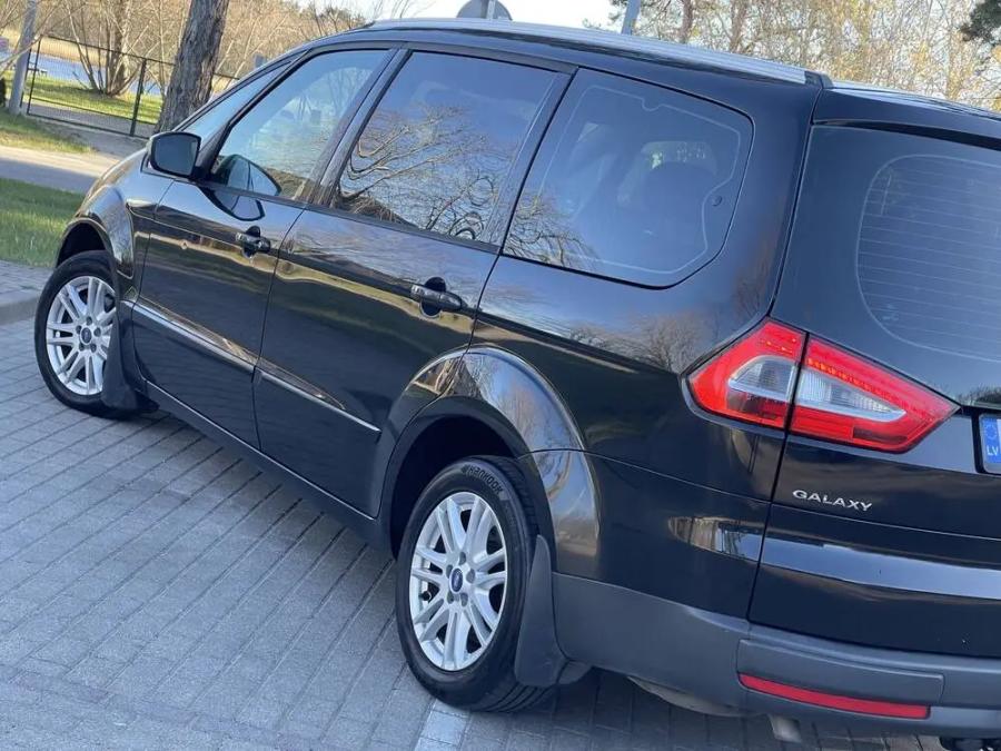 Black Ford Galaxy 2012 in Jurmala, with an engine capacity of 2.00 L and mileage of 291 thousand km for 3650 €, photo 7 on AUTOMOTO.COM.LV
