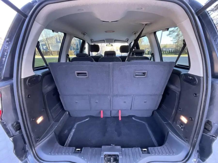 Black Ford Galaxy 2012 in Jurmala, with an engine capacity of 2.00 L and mileage of 291 thousand km for 3650 €, photo 25 on AUTOMOTO.COM.LV