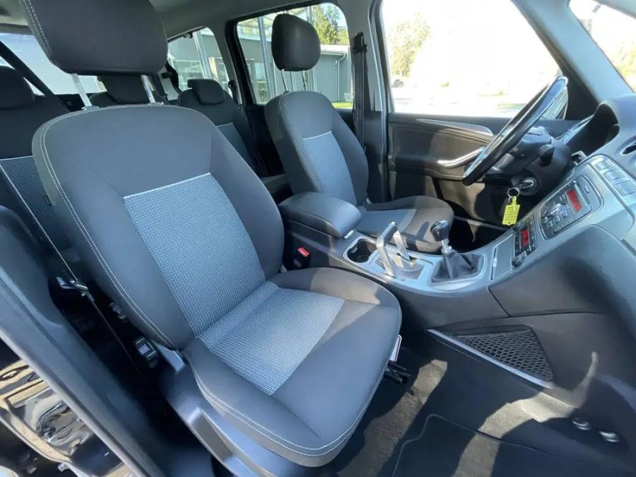 Black Ford Galaxy 2012 in Jurmala, with an engine capacity of 2.00 L and mileage of 291 thousand km for 3650 €, photo 31 on AUTOMOTO.COM.LV