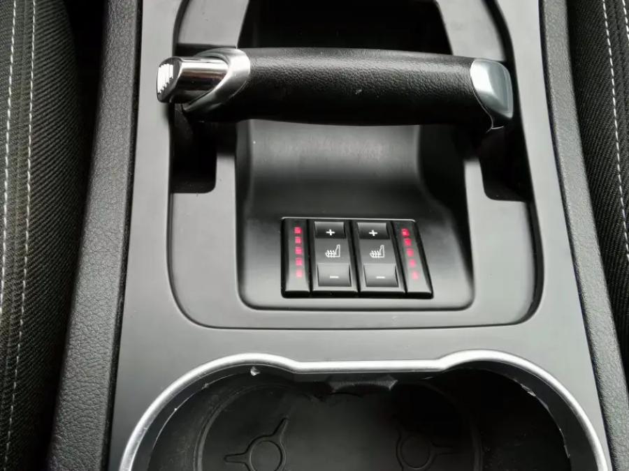 Melns Ford Galaxy 2012 Kuldīga, ar dzinēja tilpumu 2.00 L un nobraukumu 253 tūkst. km par 5500 €, foto 13 vietnē AUTOMOTO.COM.LV