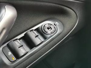 Melns Ford Galaxy 2012 Kuldīga, ar dzinēja tilpumu 2.00 L un nobraukumu 253 tūkst. km par 5500 €, foto 18 vietnē AUTOMOTO.COM.LV