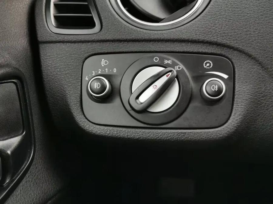 Melns Ford Galaxy 2012 Kuldīga, ar dzinēja tilpumu 2.00 L un nobraukumu 253 tūkst. km par 5500 €, foto 19 vietnē AUTOMOTO.COM.LV