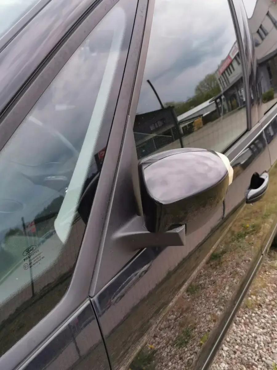 Melns Ford Galaxy 2012 Kuldīga, ar dzinēja tilpumu 2.00 L un nobraukumu 253 tūkst. km par 5500 €, foto 20 vietnē AUTOMOTO.COM.LV